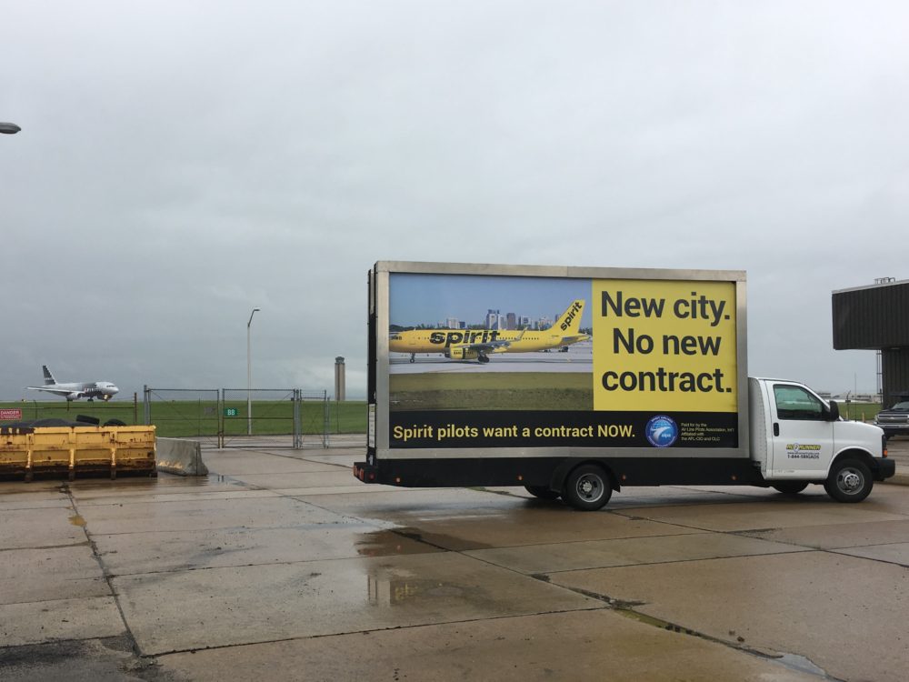 Spirit Airlines Pilots - Ad Runner Mobile Billboard Advertising